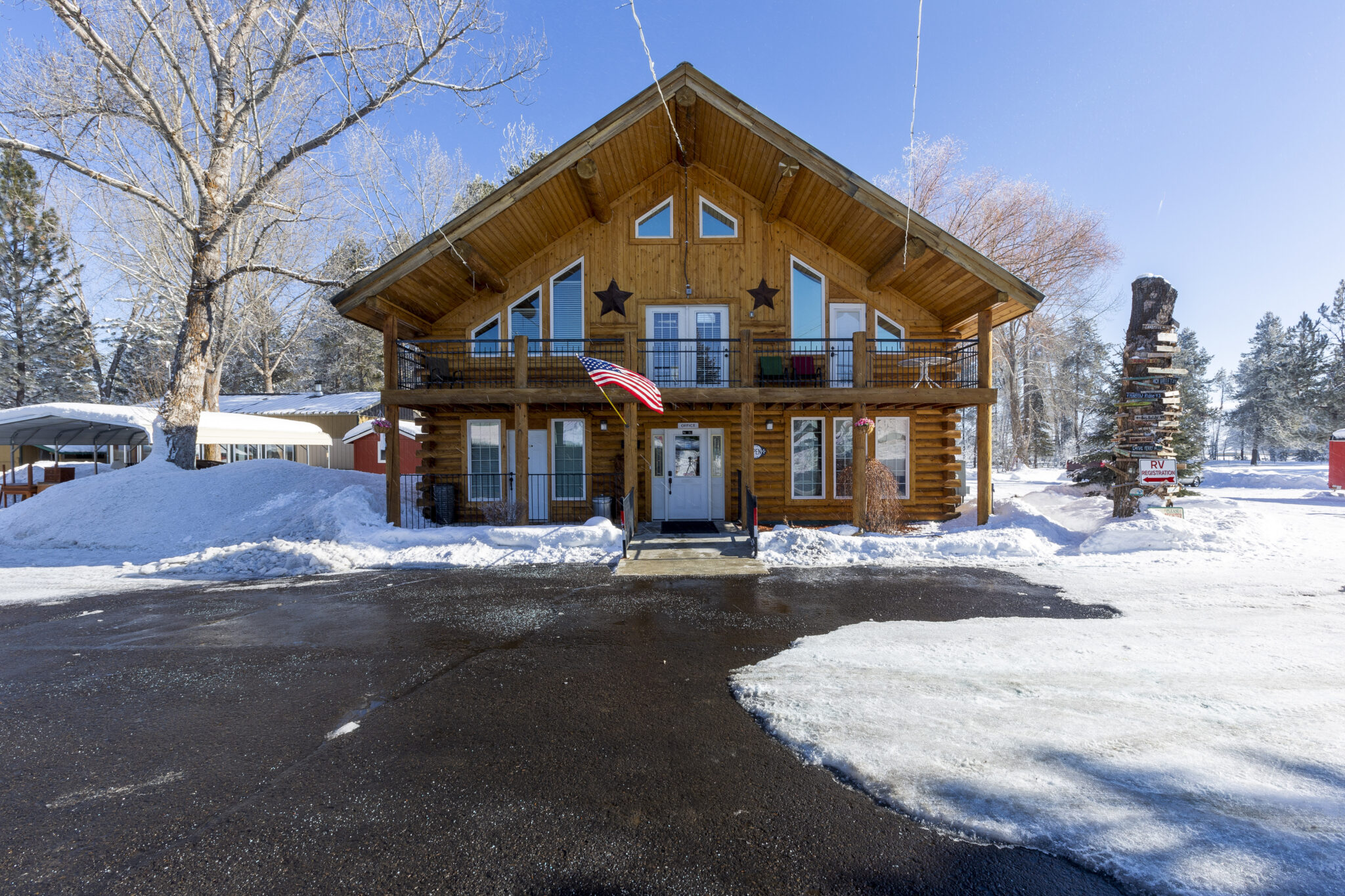 Cascade Idaho's Alpine Lodge & RV Park Might Just Be The Perfect Place
